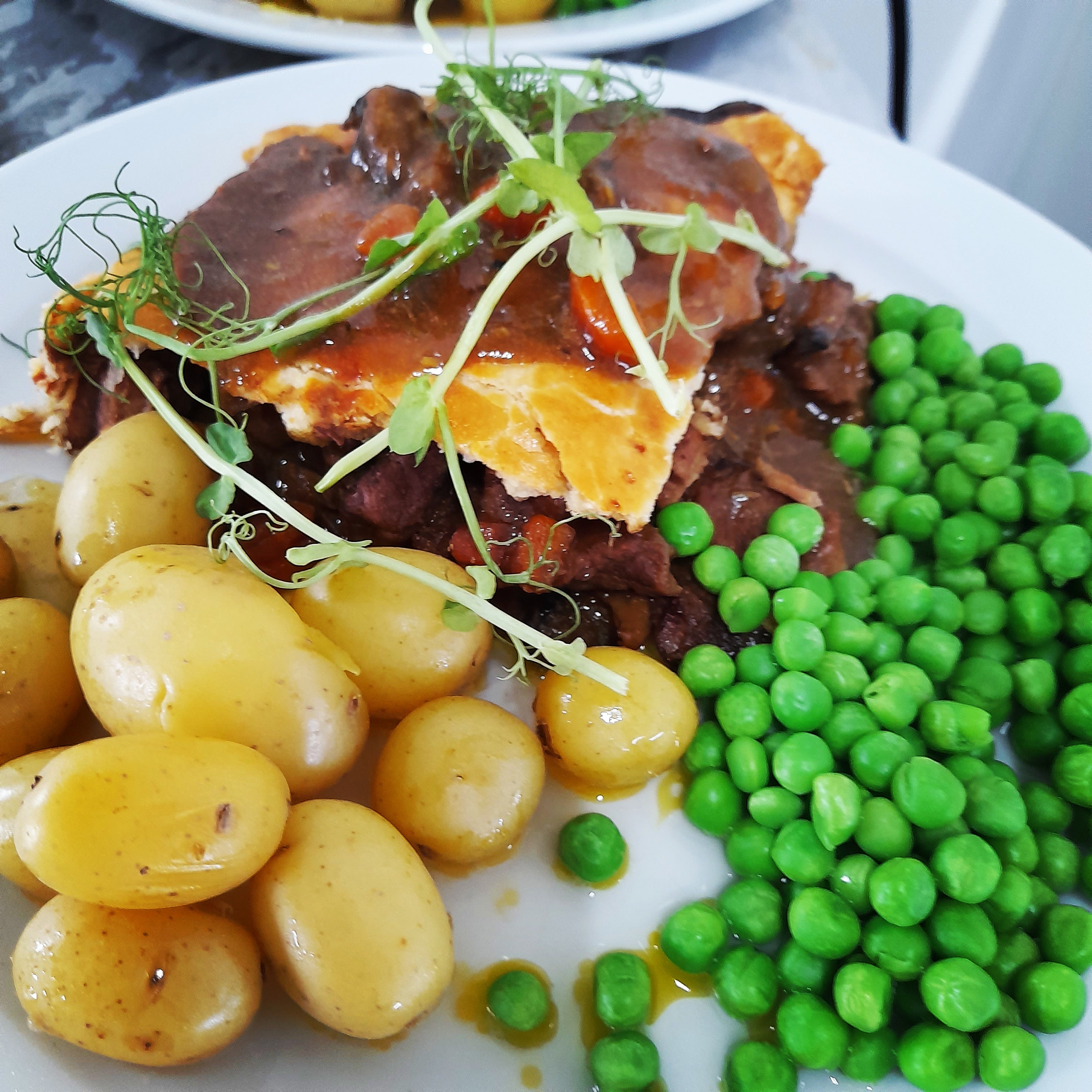 SEA VIEW FARM SHOP CORNWALL- Restaurant - Cafe - Live Music - Festival